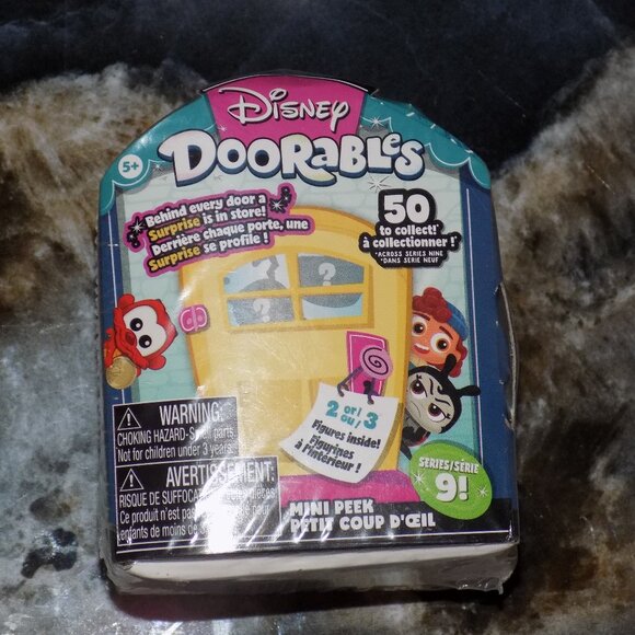 Disney | Toys | Disney Doorables Series 9 Mini Peek Blind Box New ...